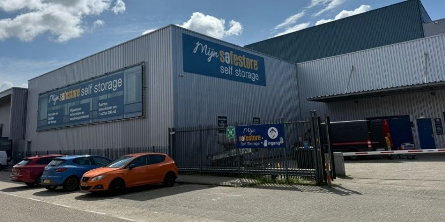 Self storage in Amsterdam Nieuw West | 50% off* | MijnSafestore